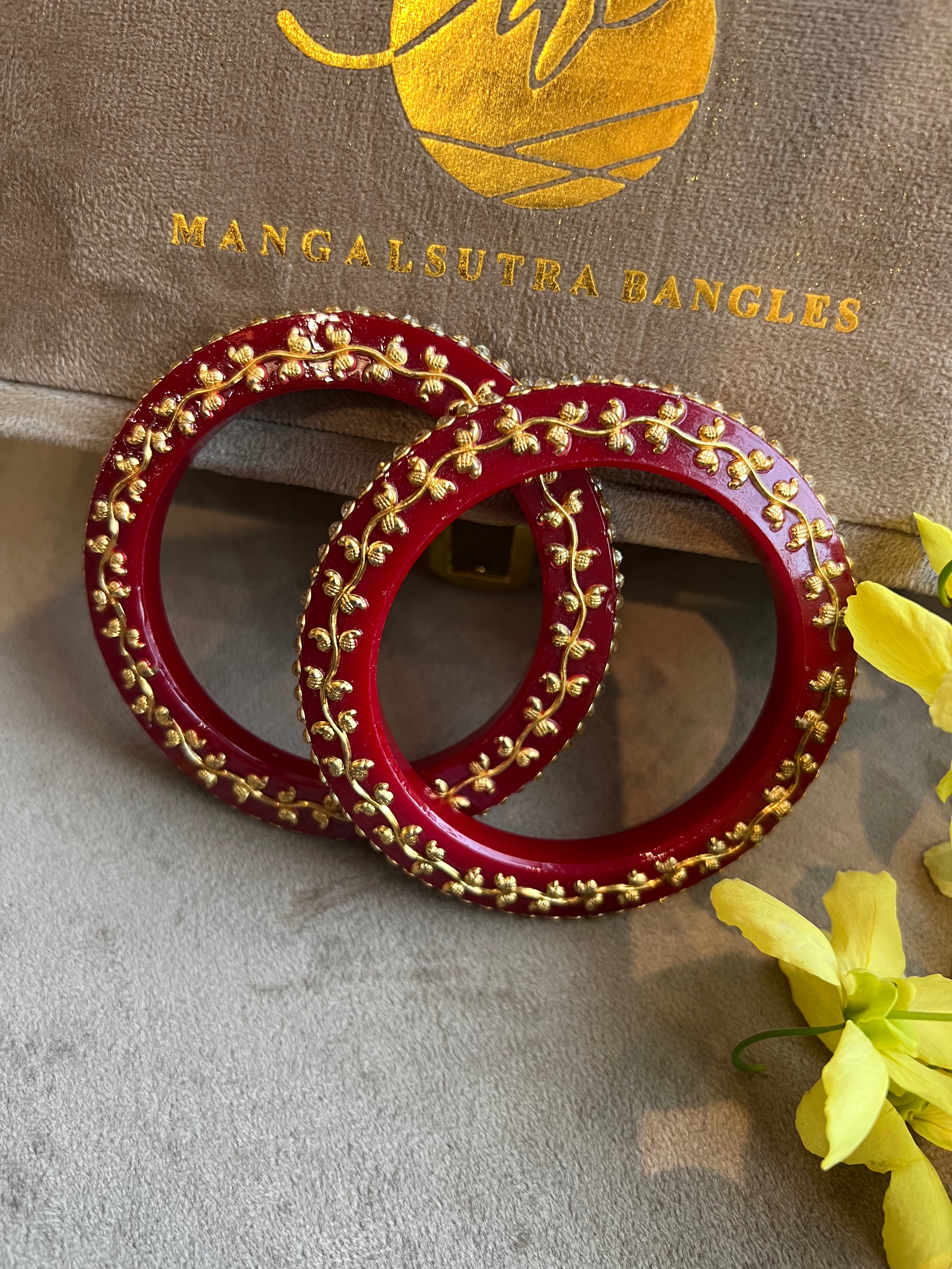 Simple Bangles with gold plating design on side and edge – Mangalsutra Bangles